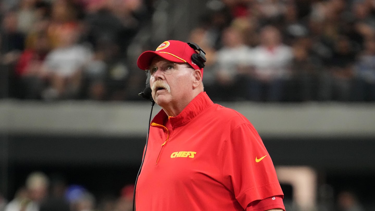Chiefs Just Brought Back Veteran With Sneaky Move in Week 10