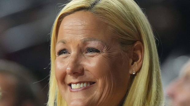 USC Trojans Athletic Director Eyes National Championship, Backs Lincoln ...