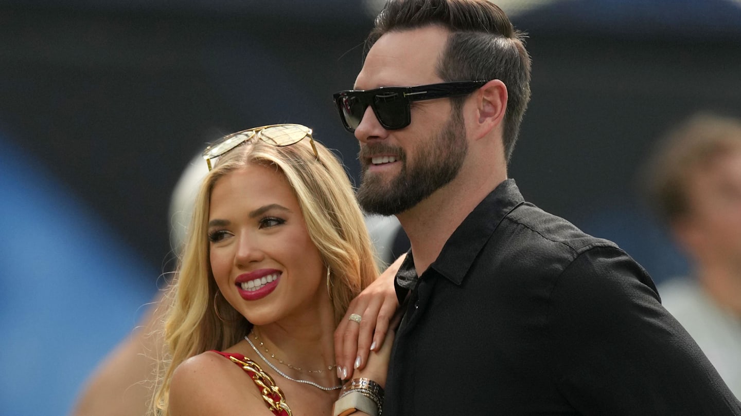 Gracie Hunt shares 'postgame shenanigans' with bf Cody Keith after ...