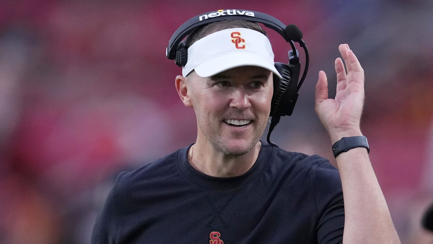 What USC Trojans' Lincoln Riley Said About D'Anton Lynn's Defensive Scheme