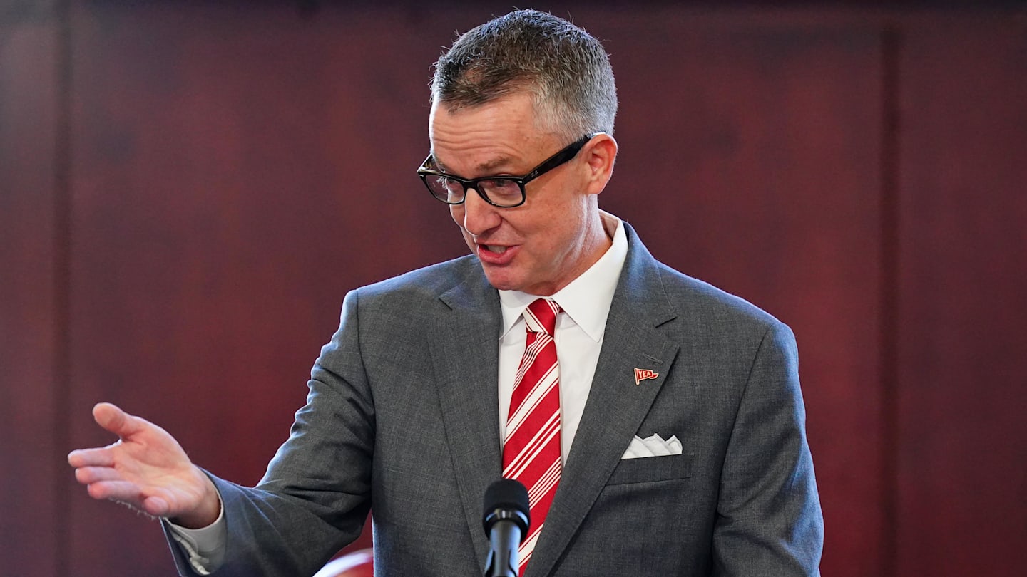 Greg Byrne Urges Fans to Donate to Alabama's NIL Fund