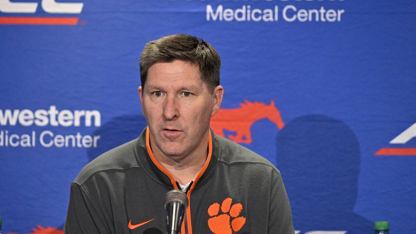 Clemson Tigers Set School Record, Tie Another After Beating SMU Mustangs
