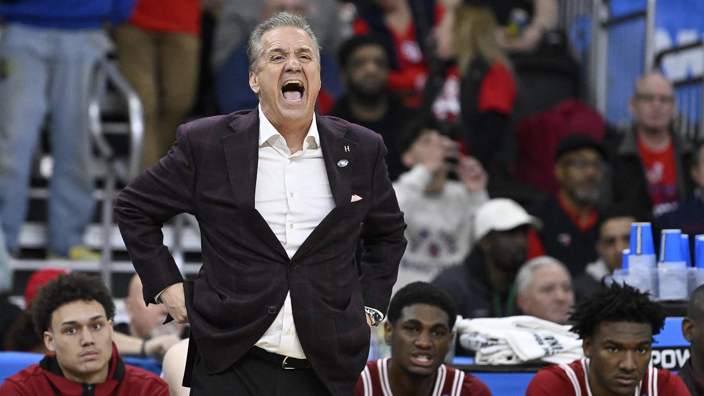 John Calipari Uses One Word to Describe First Season With Arkansas ...