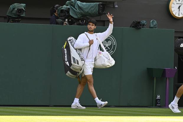 Shop Jannik Sinner and Carlos Alcaraz's Nike Wimbledon Outfits