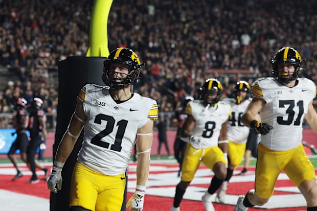 Iowa Hawkeyes' Kaden Wetjen Makes History vs. Rutgers