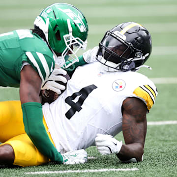 Pittsburgh Steelers’ Aaron Rodgers Sets New NFL Record