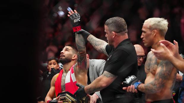 'Super happy for him': Ilia Topuria gets shoutout from dominant UFC ...