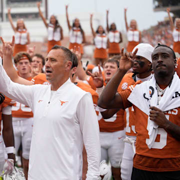 OFFICIAL: 4-Star QB Trey Owens Signs With Texas Longhorns - Sports ...