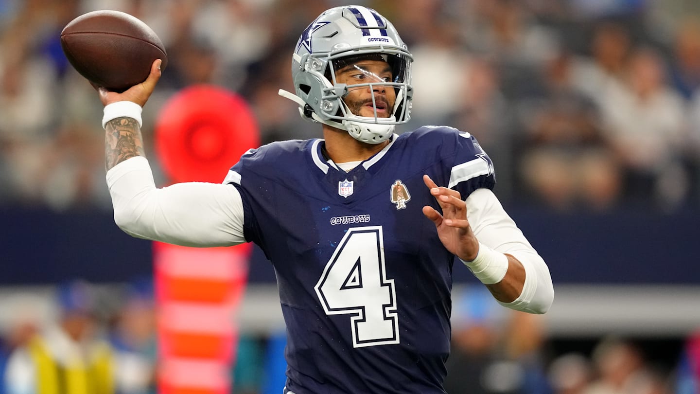 Cowboys' Jerry Jones threw Dak Prescott under the bus during radio meltdown