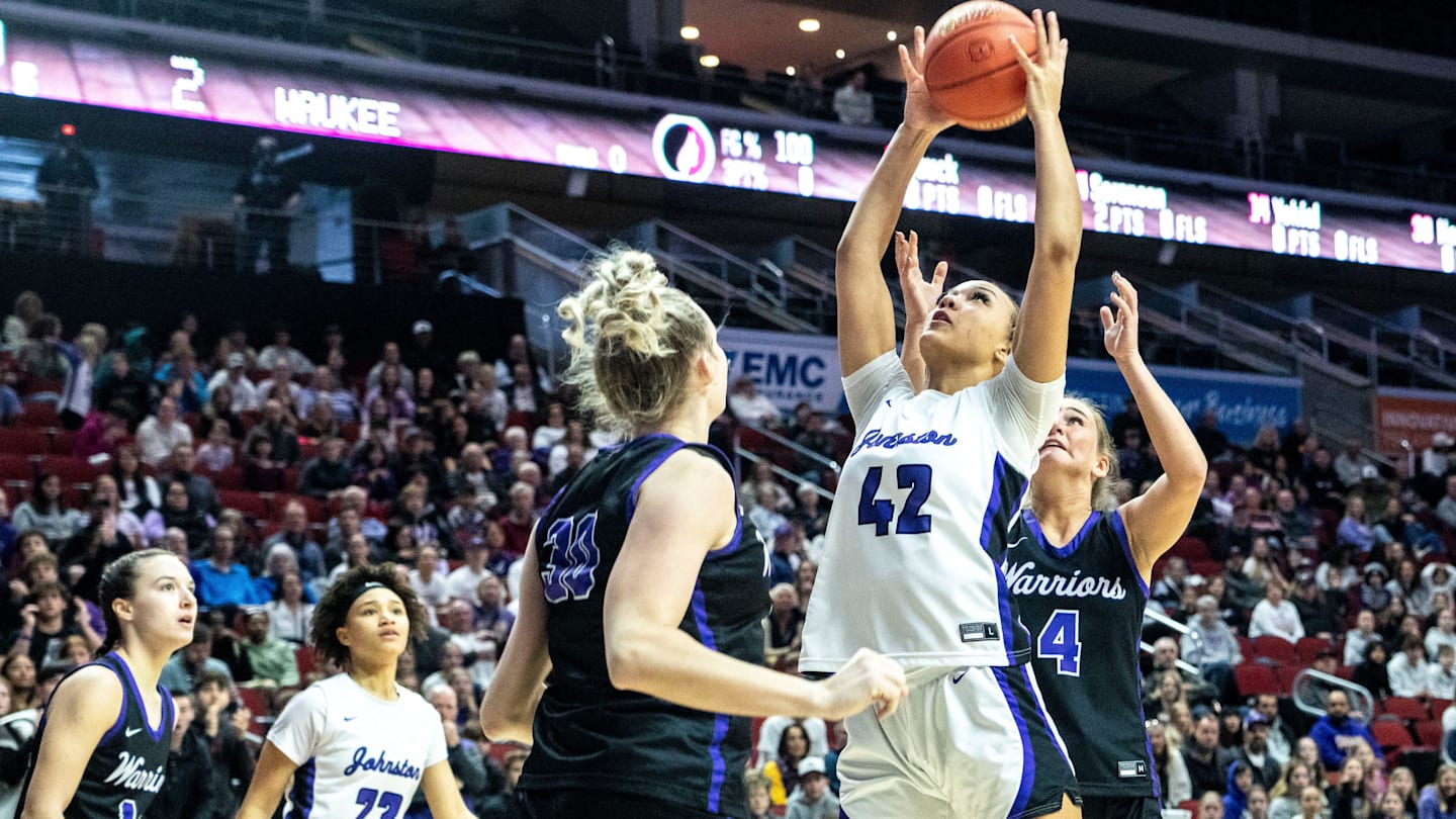 Virginia Tech commit Amani Jenkins continues strong play for Johnston girls