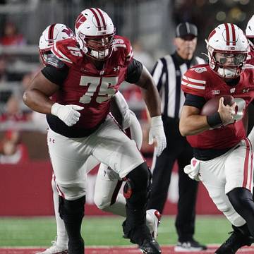 WATCH: Wisconsin Badgers football players lift heavy during annual ...