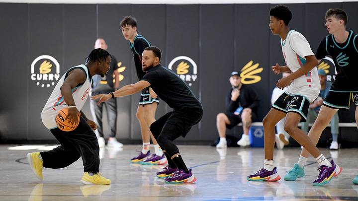 Stephen Curry Built a Basketball 'Super Shoe' — Now It's Going on World ...