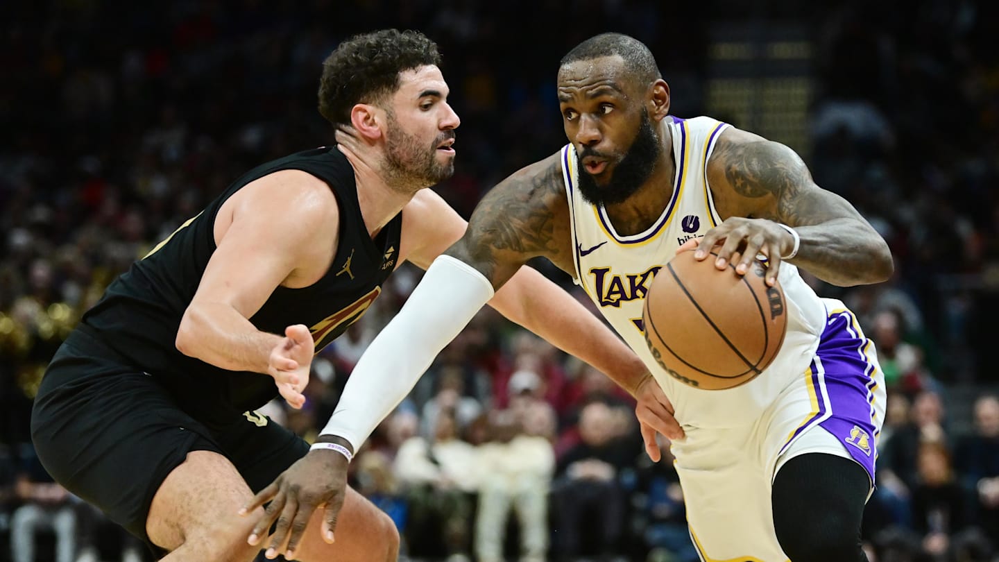 REPORT: LeBron James's Return to Cleveland to Face Cavaliers Has Been ...