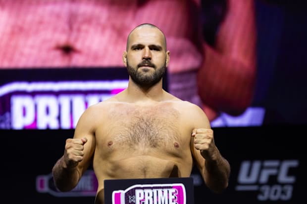 UFC shockingly doesn't re-sign ranked heavyweight fighter after upset win