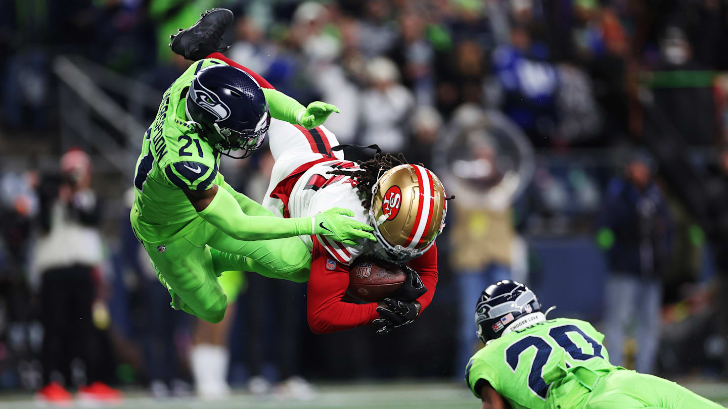 Lee Vowell - Journalist Profile - Intelligent Relations