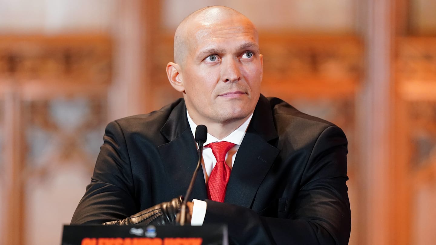 Oleksandr Usyk Reveals Number Of Fights Left Before Retirement