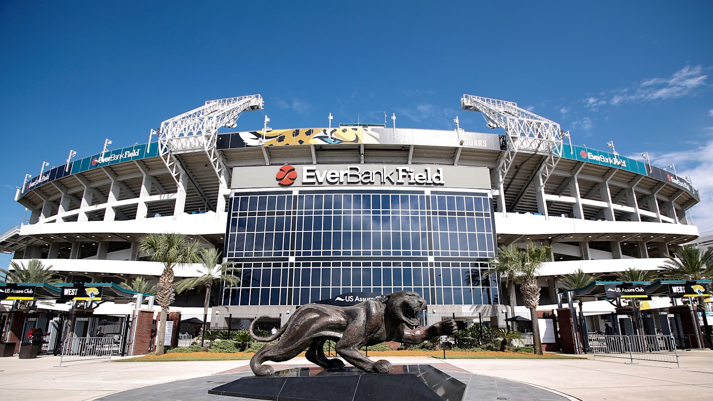 Chiefs vs. Jaguars inactives: Neil Farrell sits for KC in Week 2