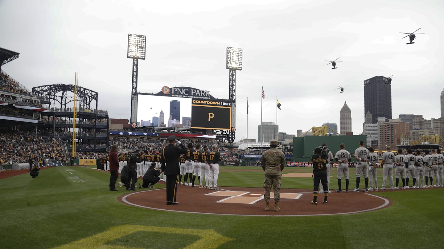 Pirates Issue Statement on Replacing Roberto Clemente Logo With ...