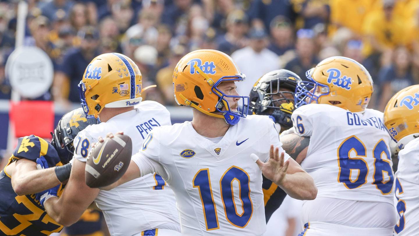 Pitt Panthers Reveal Starting Lineup vs. Louisville