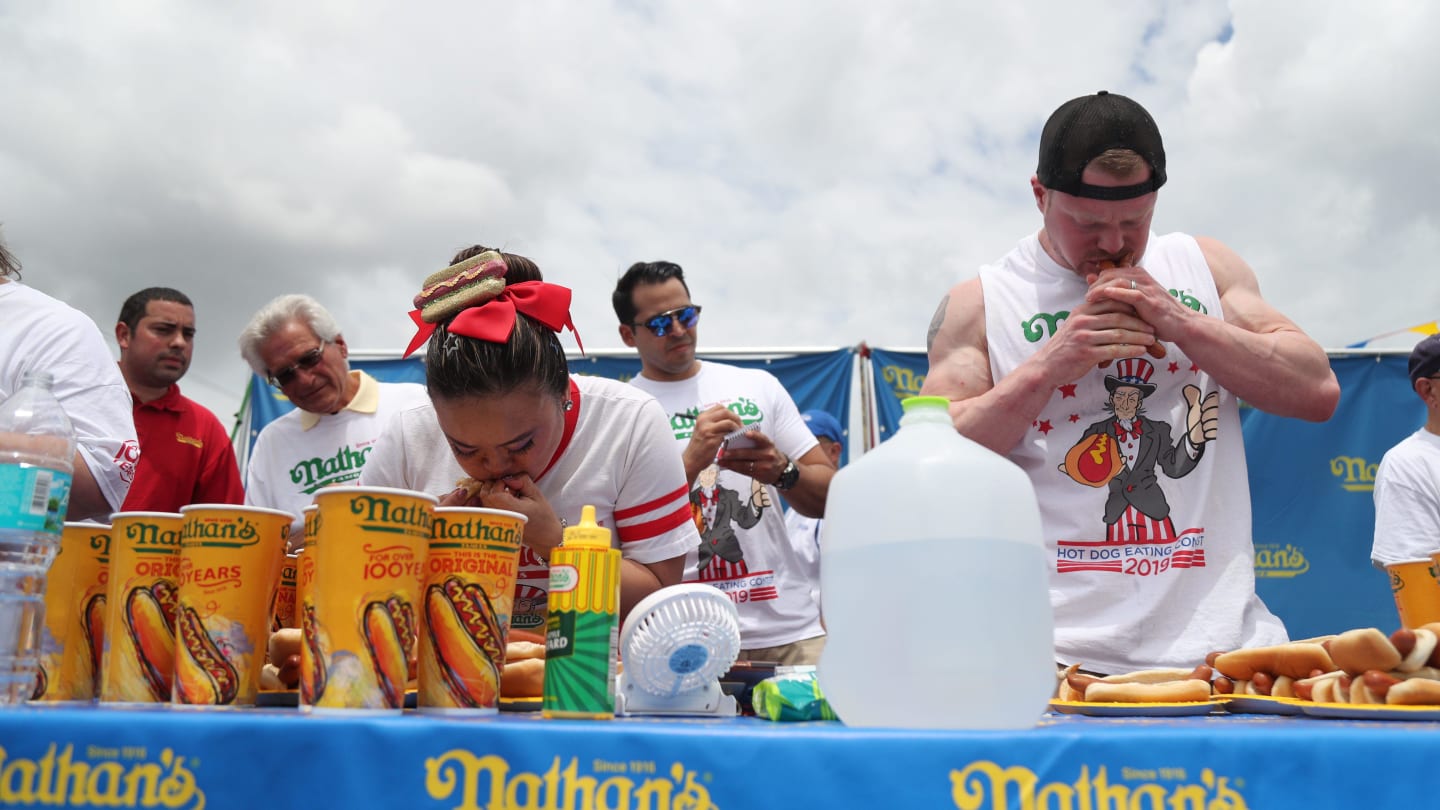 How Nathan's Hot Dog Eating Contest eaters train for competition
