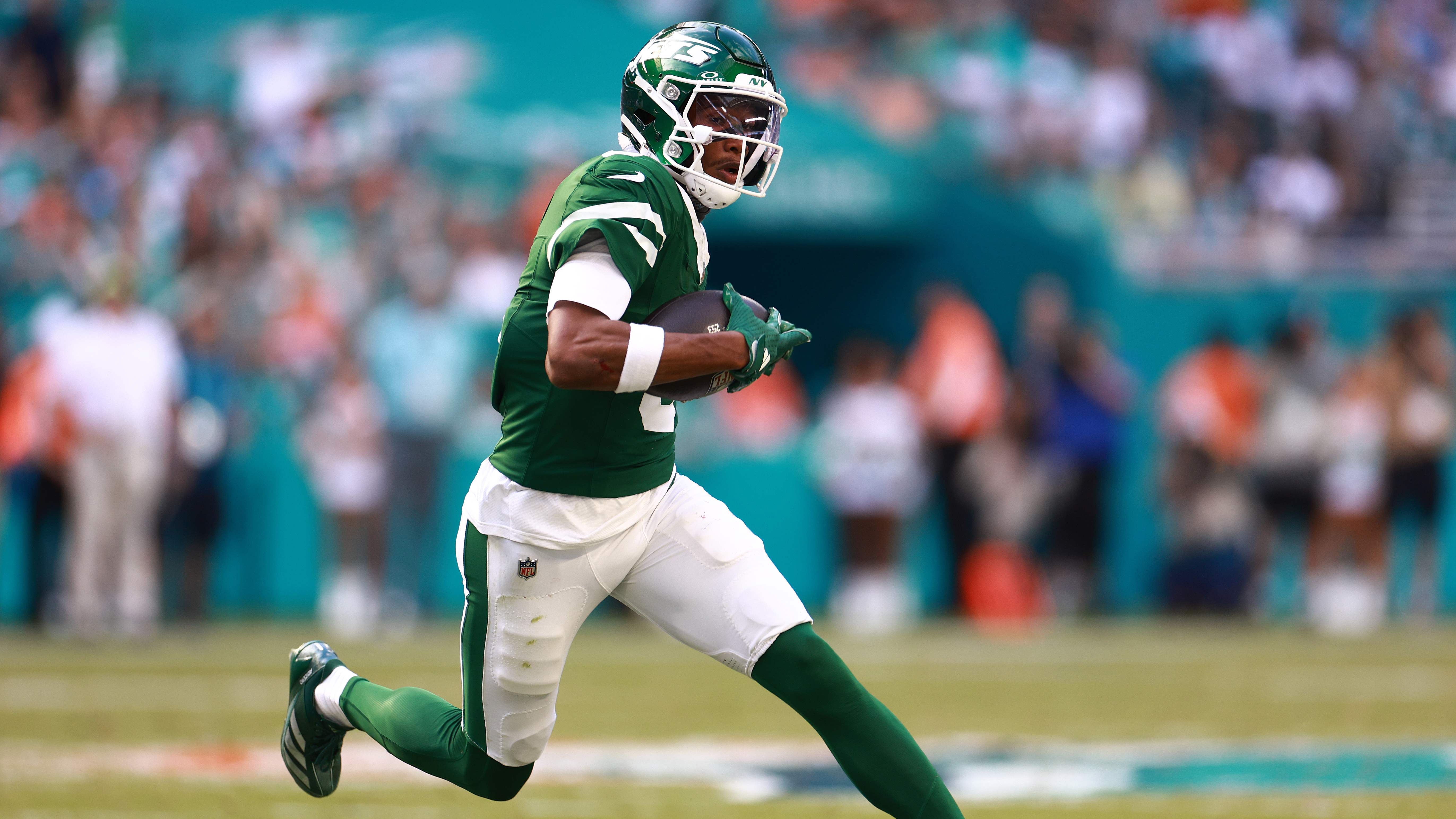 The Jet Press Podcast: Garrett Wilson trade, debunking NY Jets hot ...