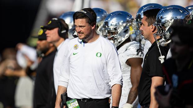 Oregon Ducks Leading In Recruitment For Five-Star Lineman Immanuel ...