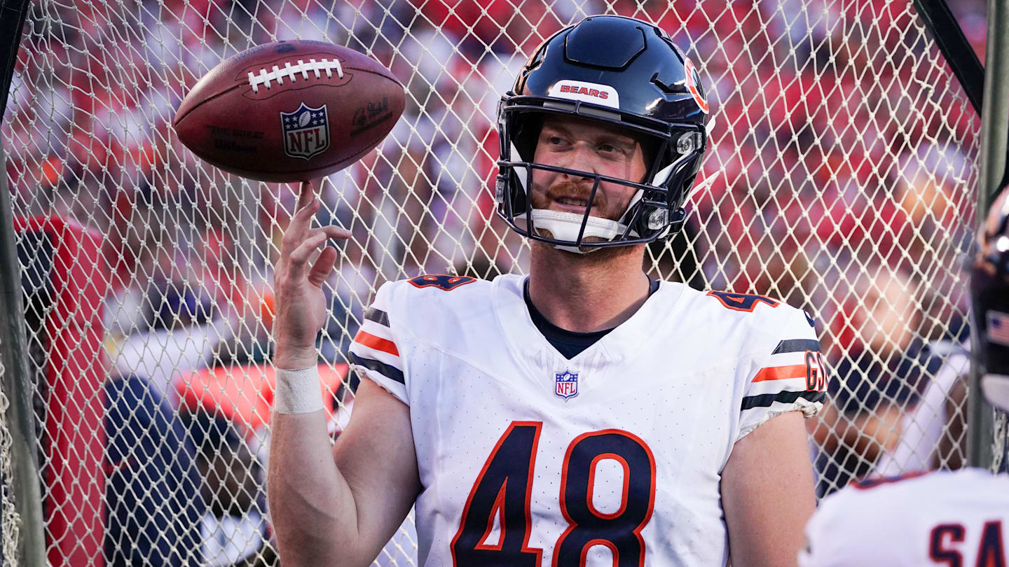 Chicago Bears keep local long snapper over veteran Patrick Scales