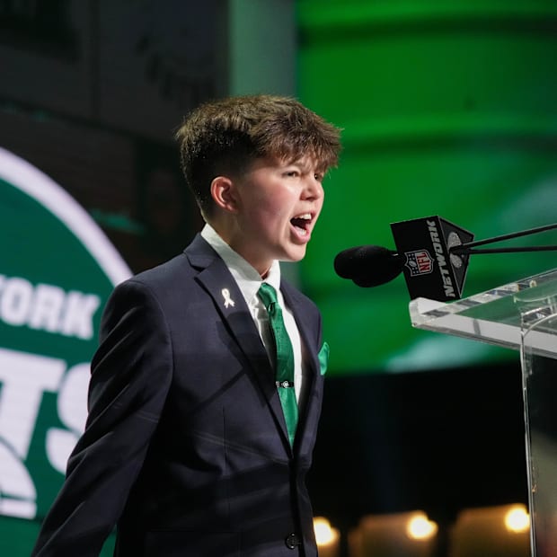 Buffalo Bills tab Make-A-Wish recipient to announce team's Round 1 pick ...