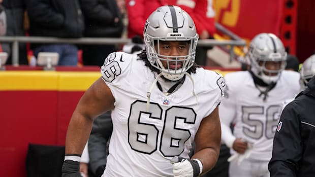 WATCH: Raiders OL Dylan Parham Weighs In From Camp