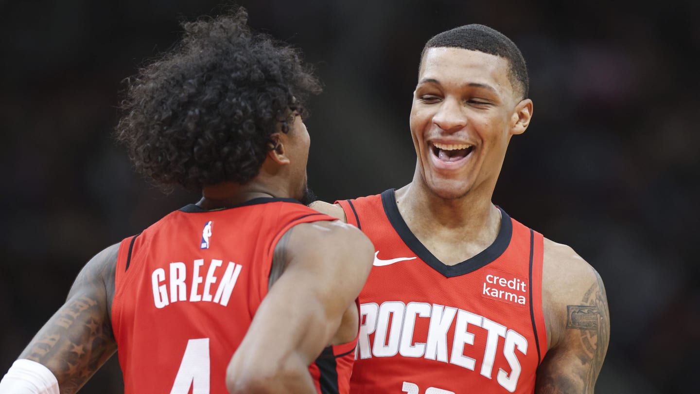 Rockets' Stars Train Together in Southern California