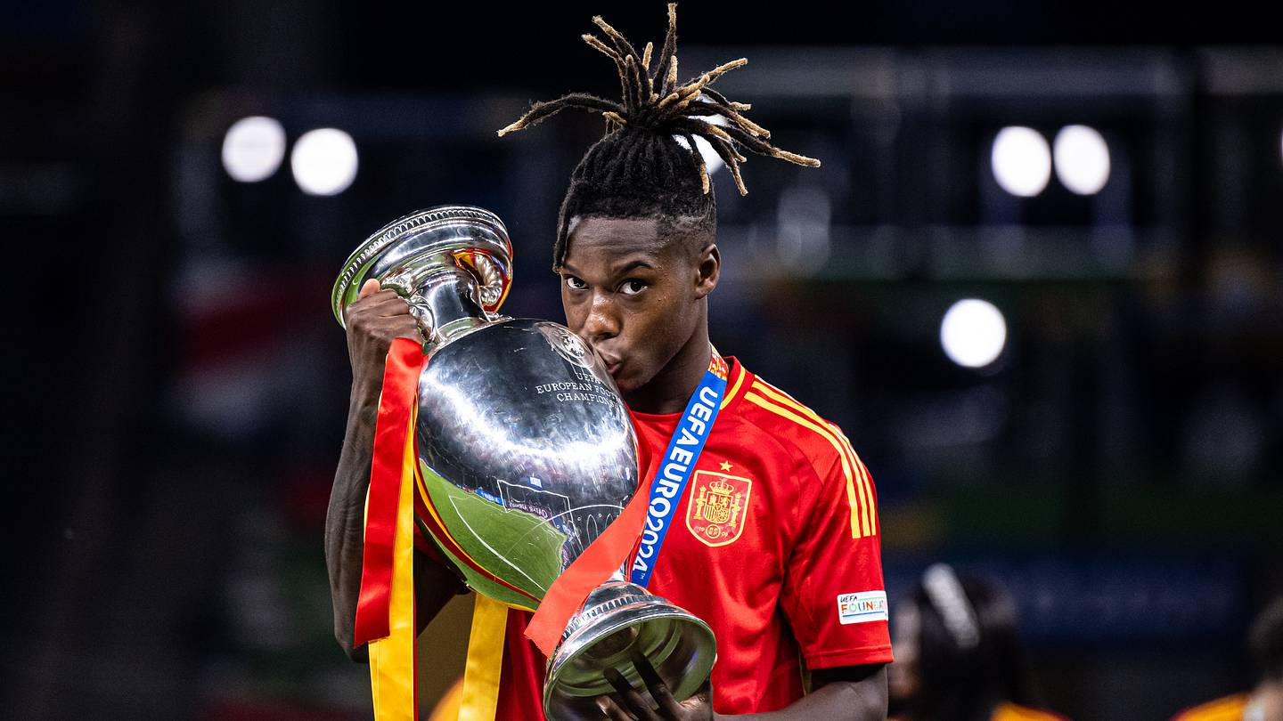 Nico Williams makes decision on PSG transfer - report