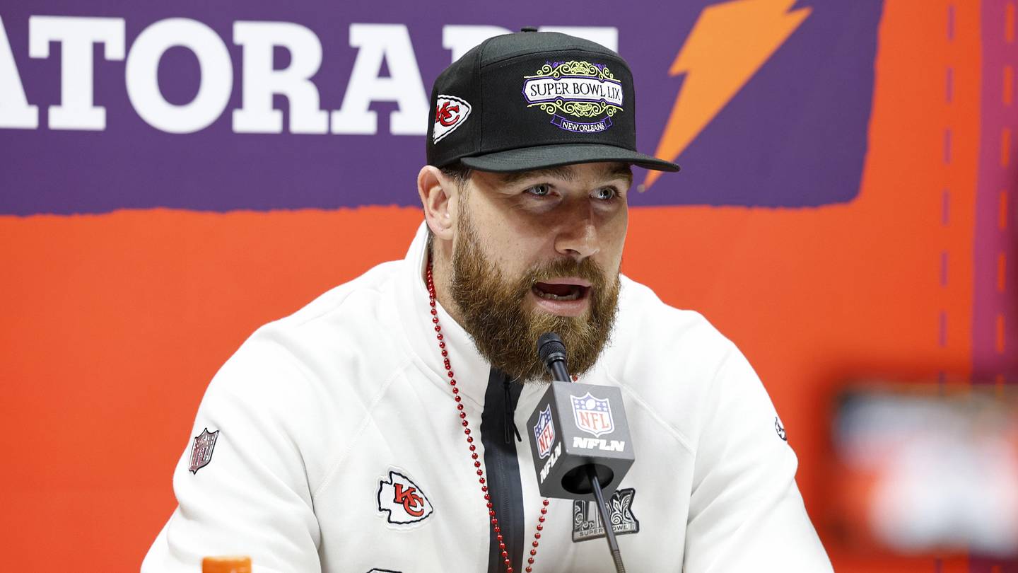 Travis Kelce Challenges Media on Referee Bias Claims | VT News