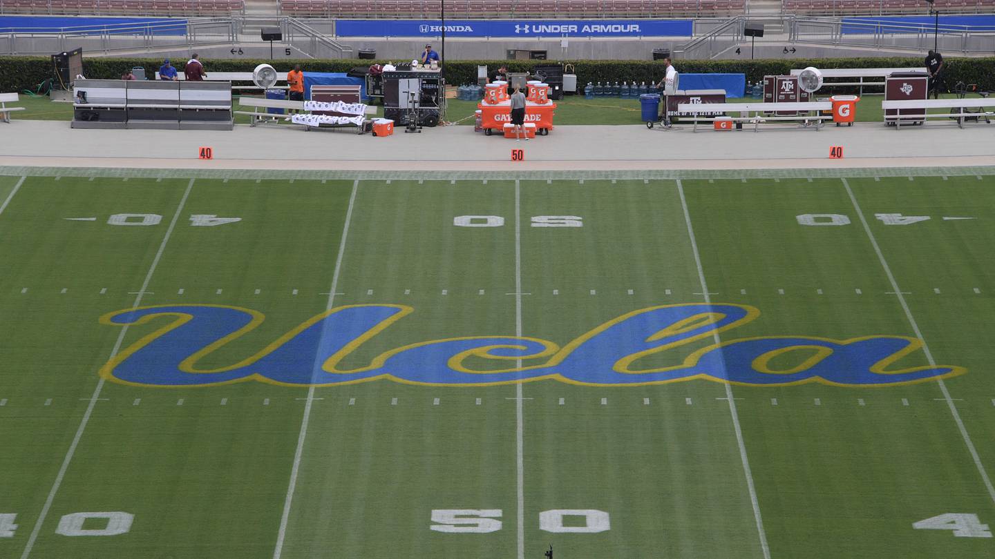 UCLA Recruiting: Twin WRs Officially Commit to Bruins