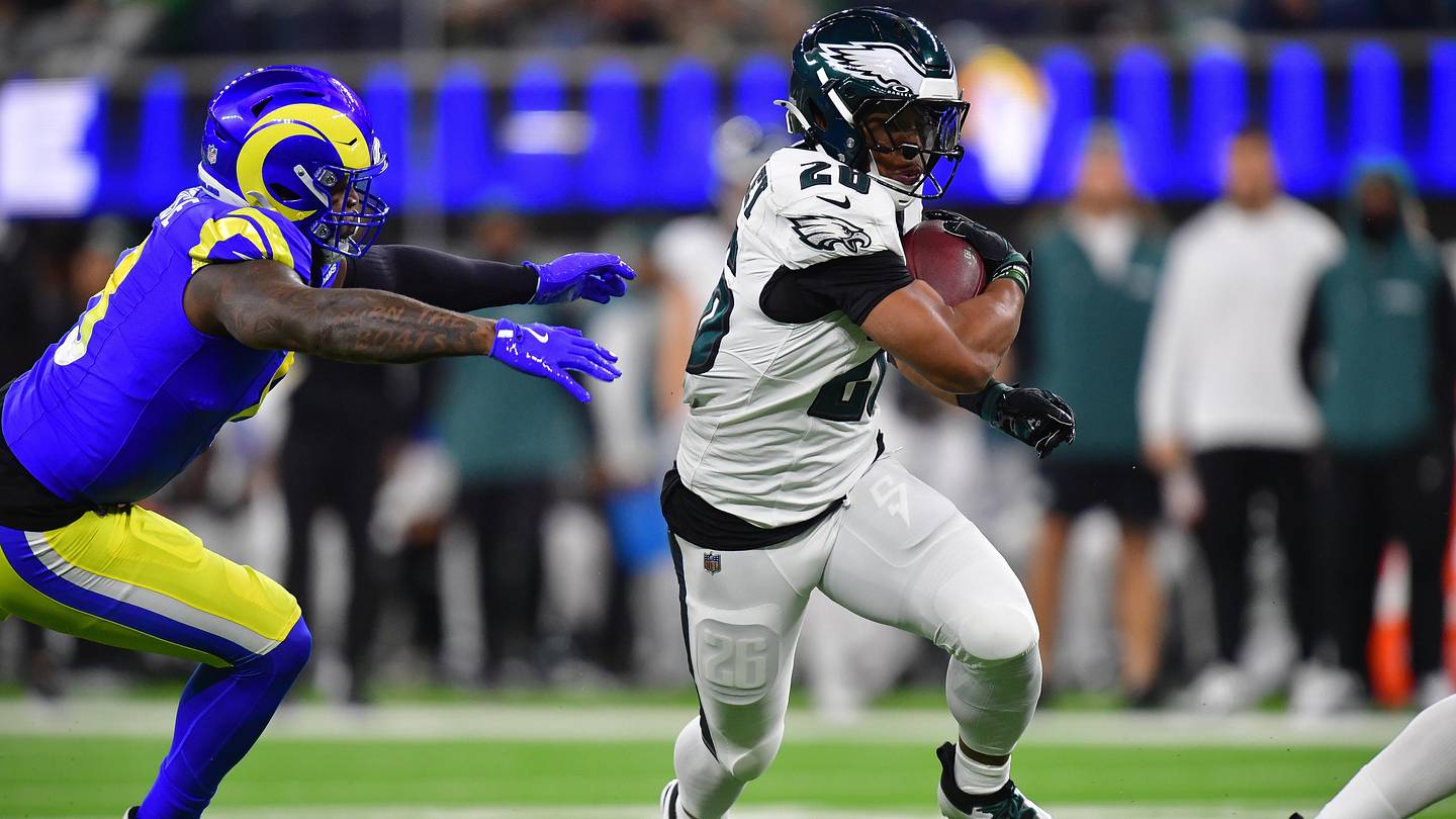 Fans Declare Saquon Barkley Belongs in MVP Conversation After Historic ...