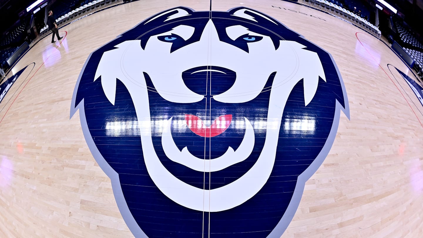 UConn Five-Star Wing Receives Nod For Preseason Big-East Freshman Of ...