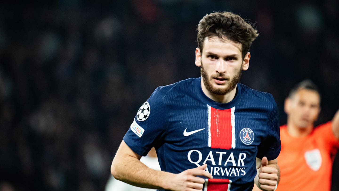 Khvicha Kvaratskhelia Reacts To PSG's Champions League Win Over Aston Villa