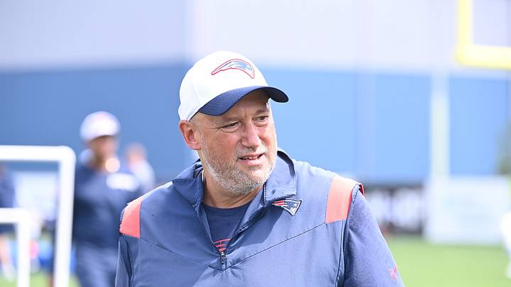 Illinois Football Tabs Ex-NFL Staffer Joe Kim as Skill Development ...