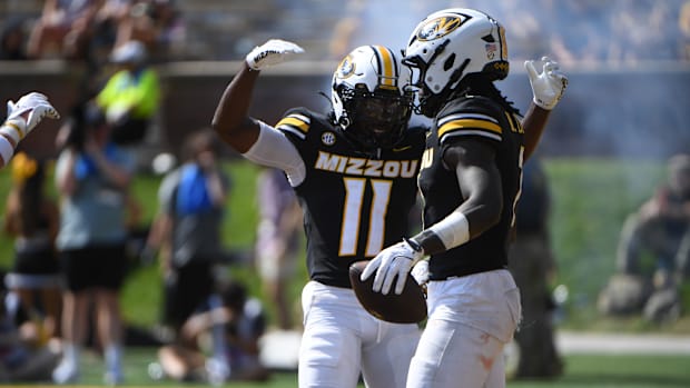 Marquise Davis Flashes 'Bright' Future in 113-Yard Performance