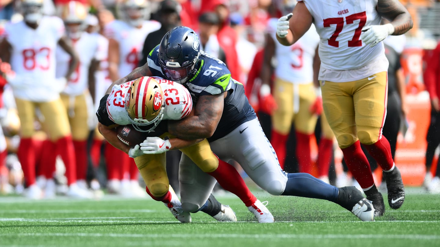 Rival's woes catapult idle Seahawks into NFC West lead