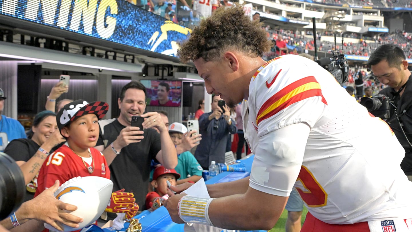 The 10 Most Beautiful Sports Autographs