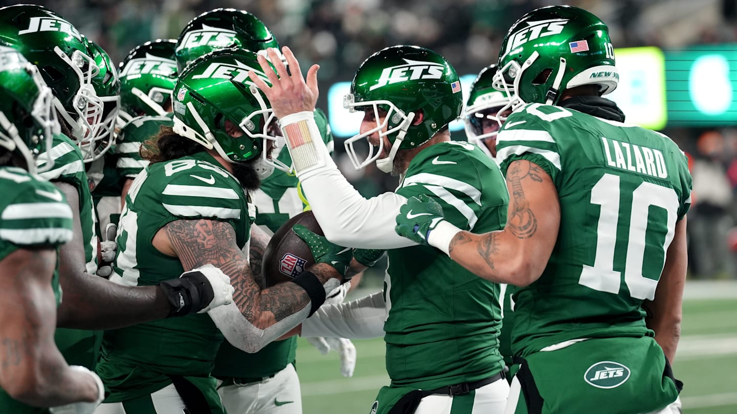 Embattled New York Jets Superstar Plays Fantastic Finale in Win over ...