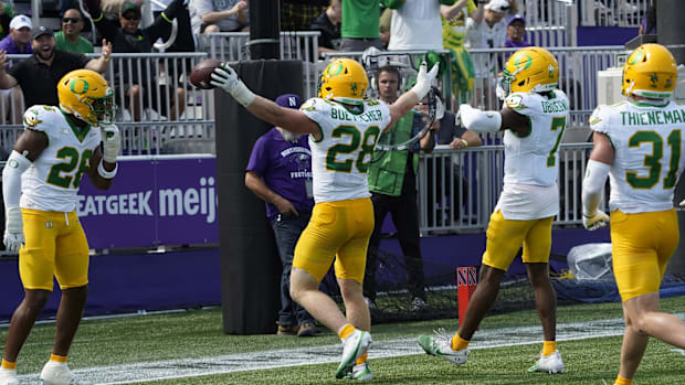 Oregon Linebacker Jerry Mixon Reveals Reason Behind Breakout Season