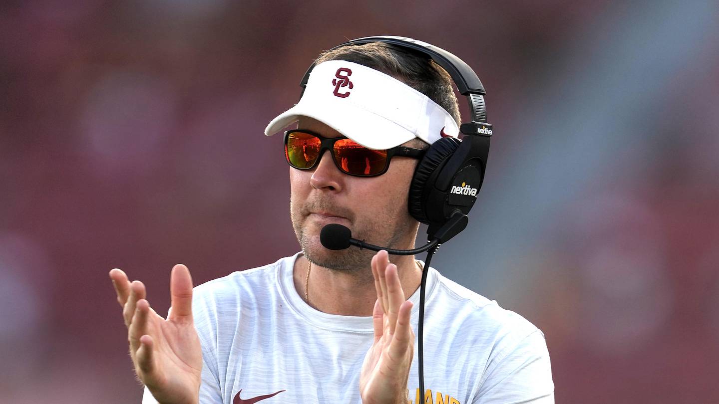 Ohio State, USC, Oregon Battling For Commitment From Top Recruit In Oregon