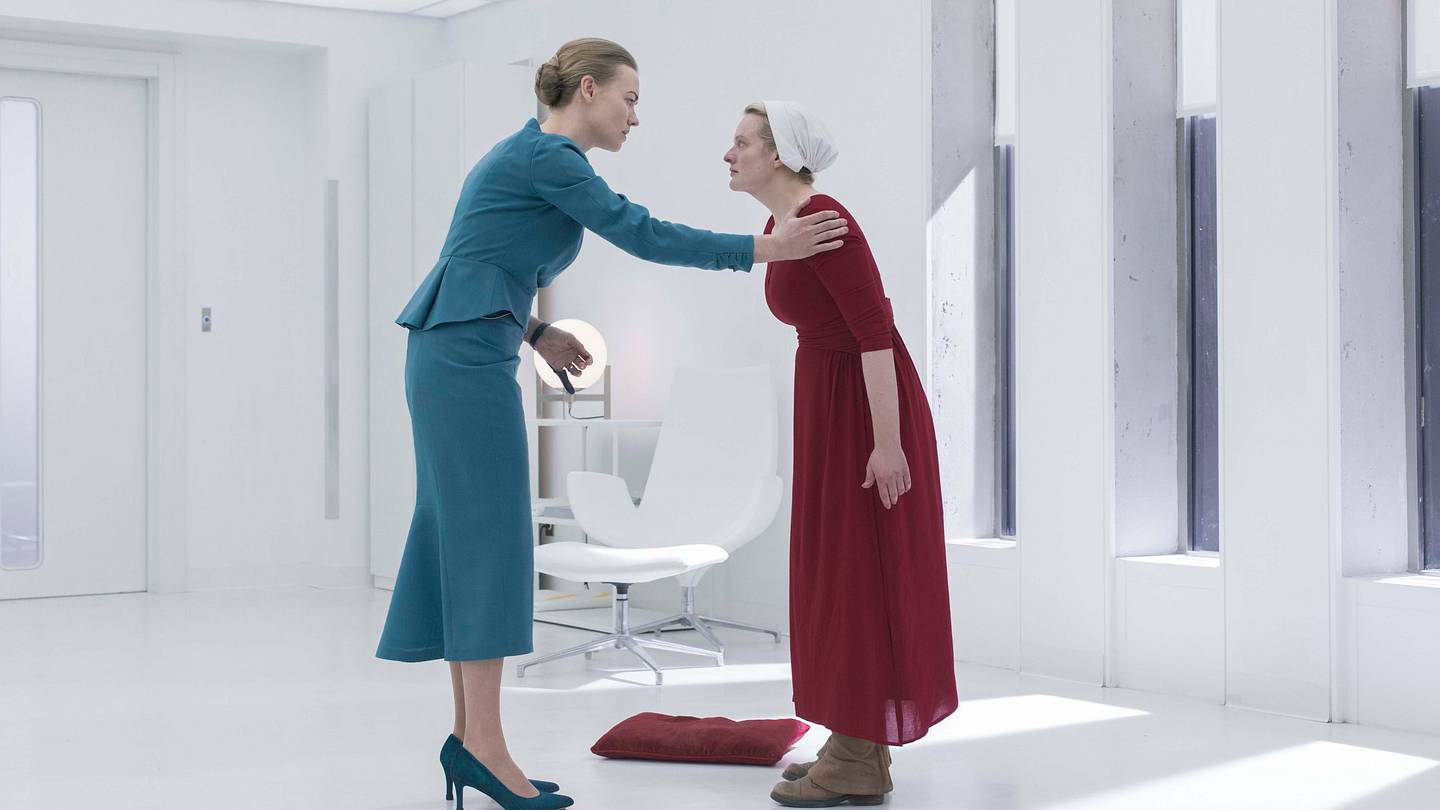 What the Colors Mean: Decoding the Costumes of The Handmaid’s Tale ...