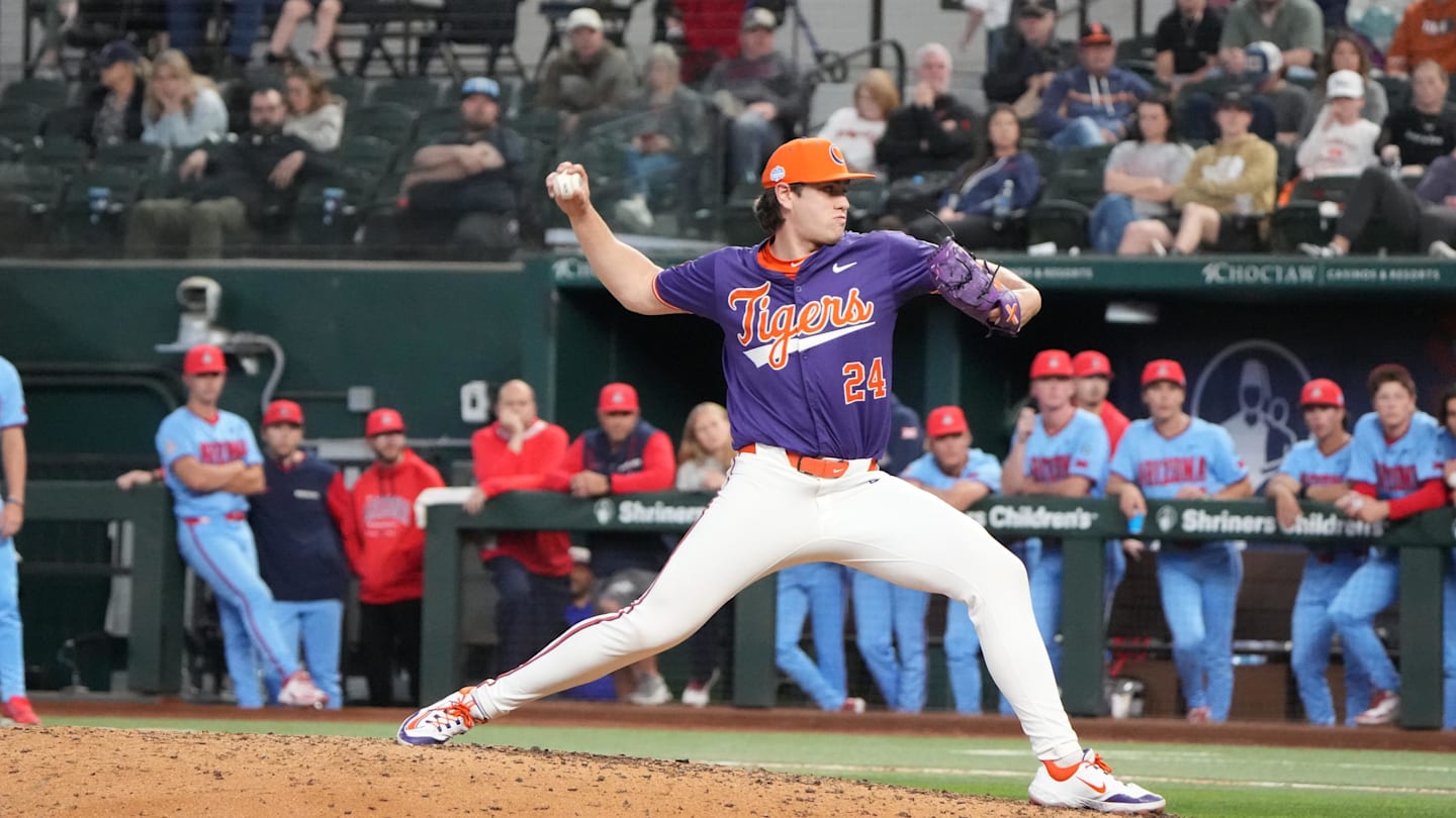 Clemson Tigers Star Freshman Out for Season After Tearing His UCL