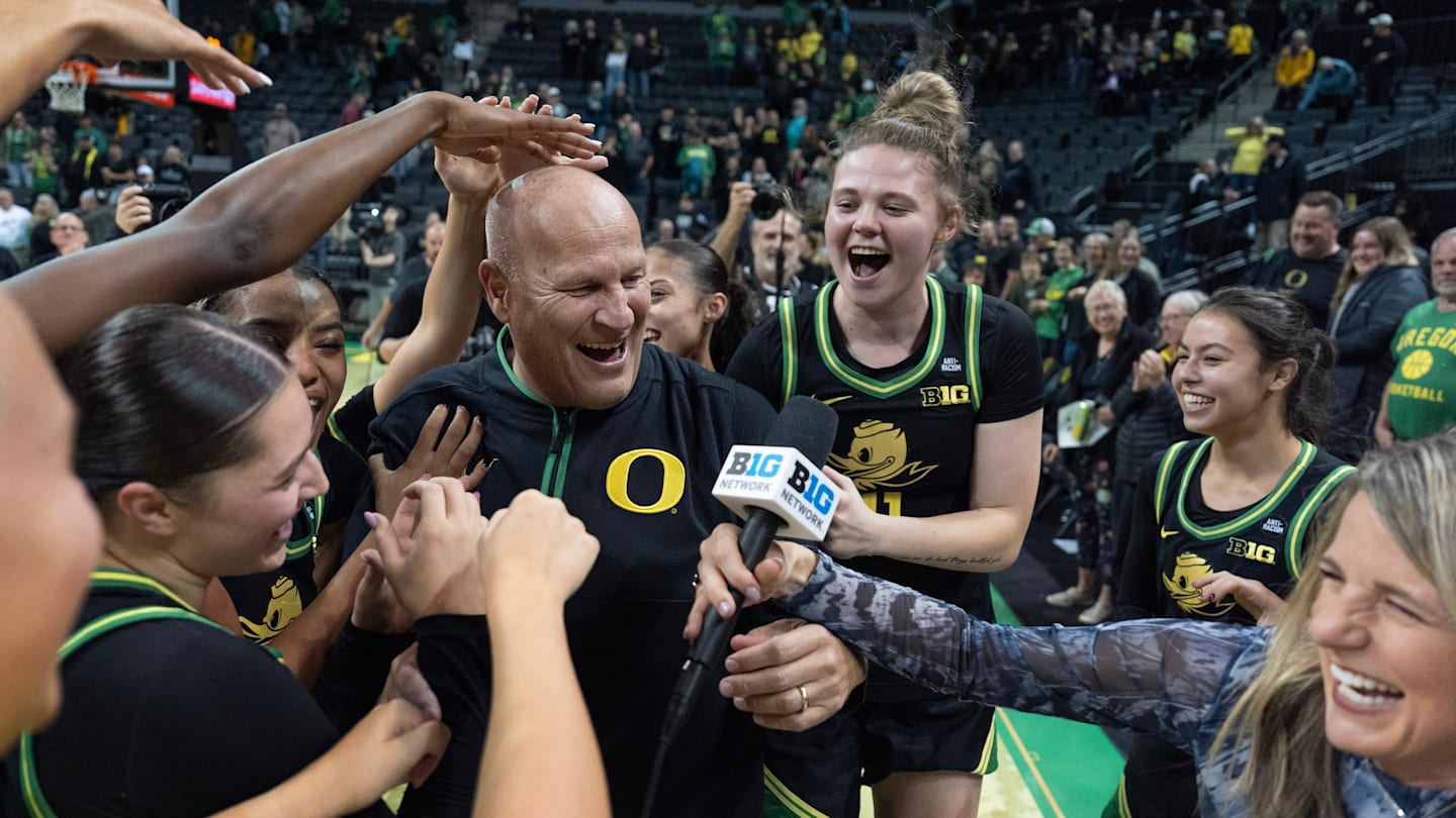 How to Watch Oregon Ducks Women’s Basketball vs. Iowa Preview, Prediction