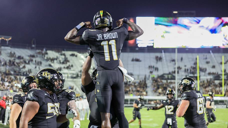 Former 4-Star quarterback signs with third college football program ...