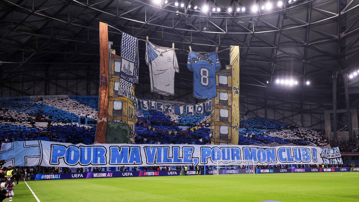 OM - Liverpool VIDEO : Le tifo exceptionnel au Stade Vélodrome pour l ...