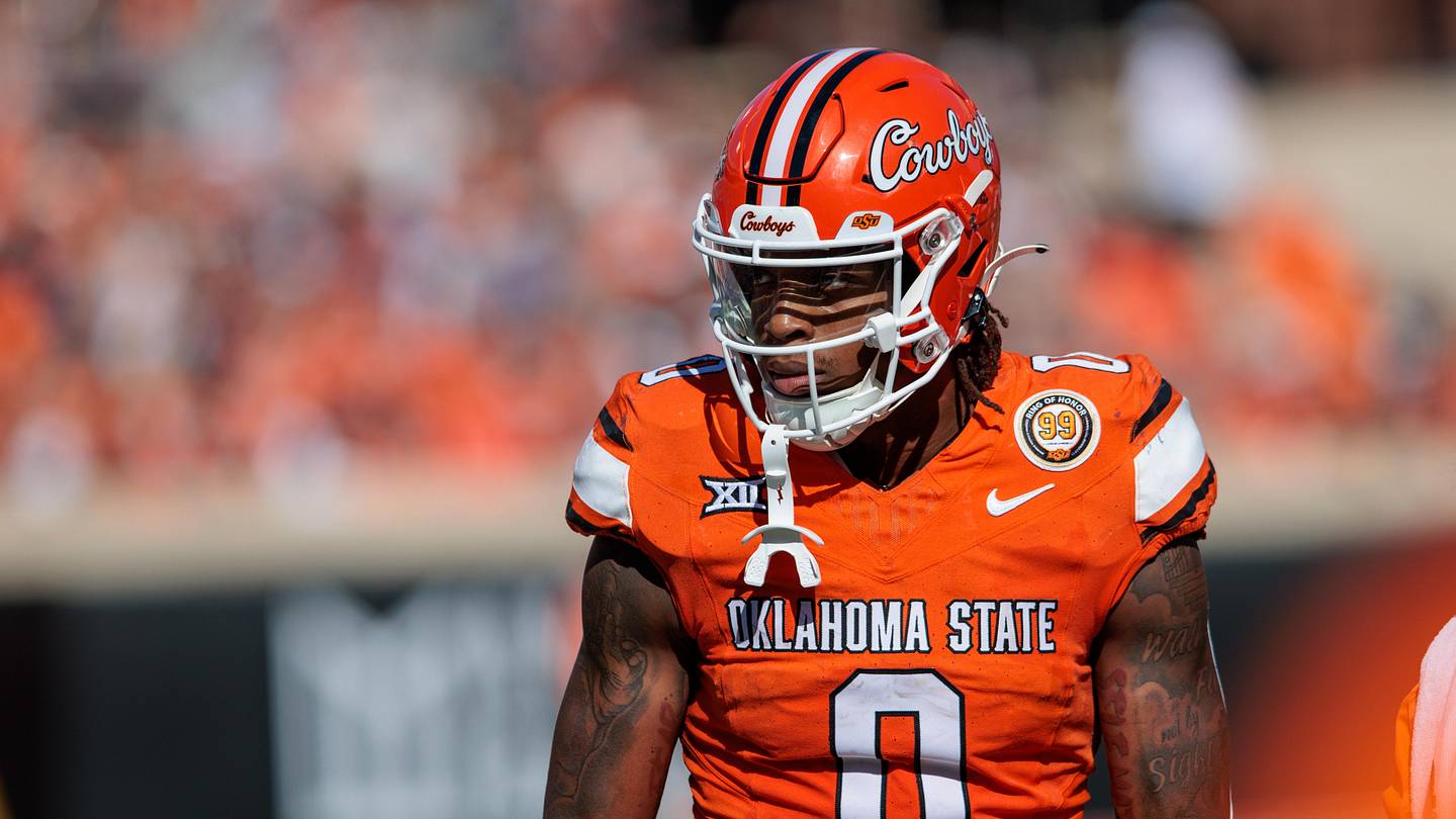 Oklahoma State's Ollie Gordon Flies to First Touchdown Versus BYU