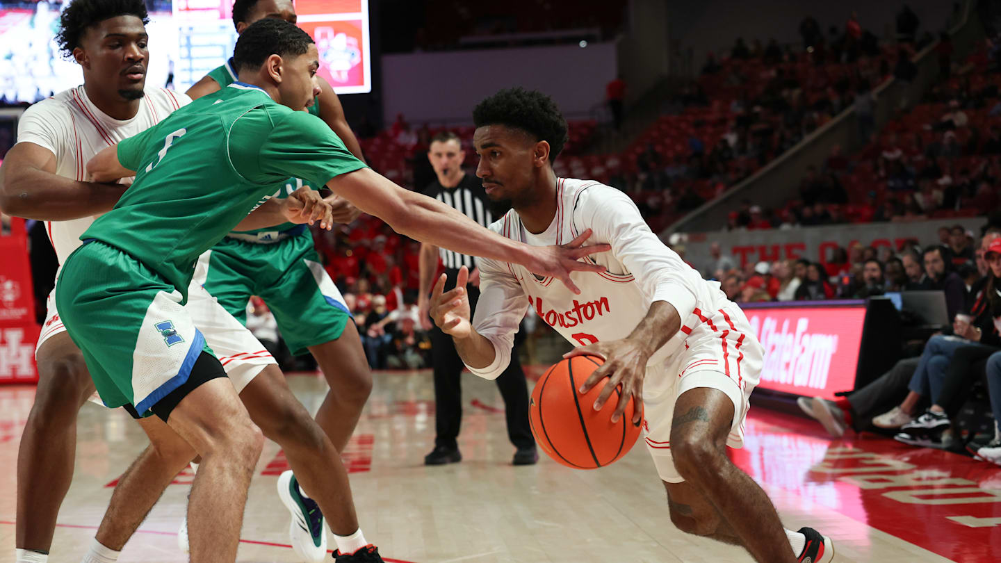 Despite loss, Houston now ranked in the Top 5 in both major college ...